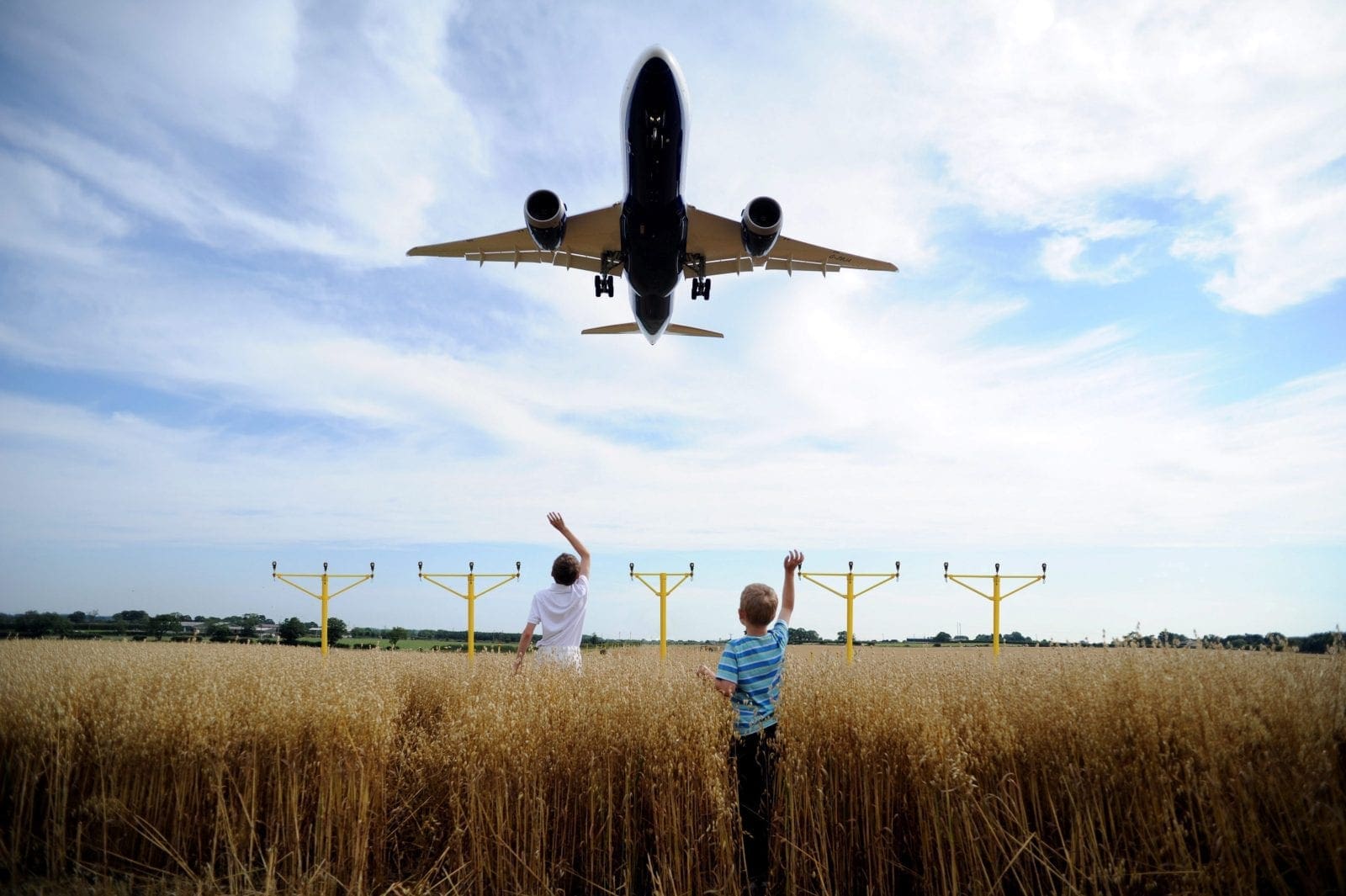 Frangible Approach Masts - Pollite - UK manufactured