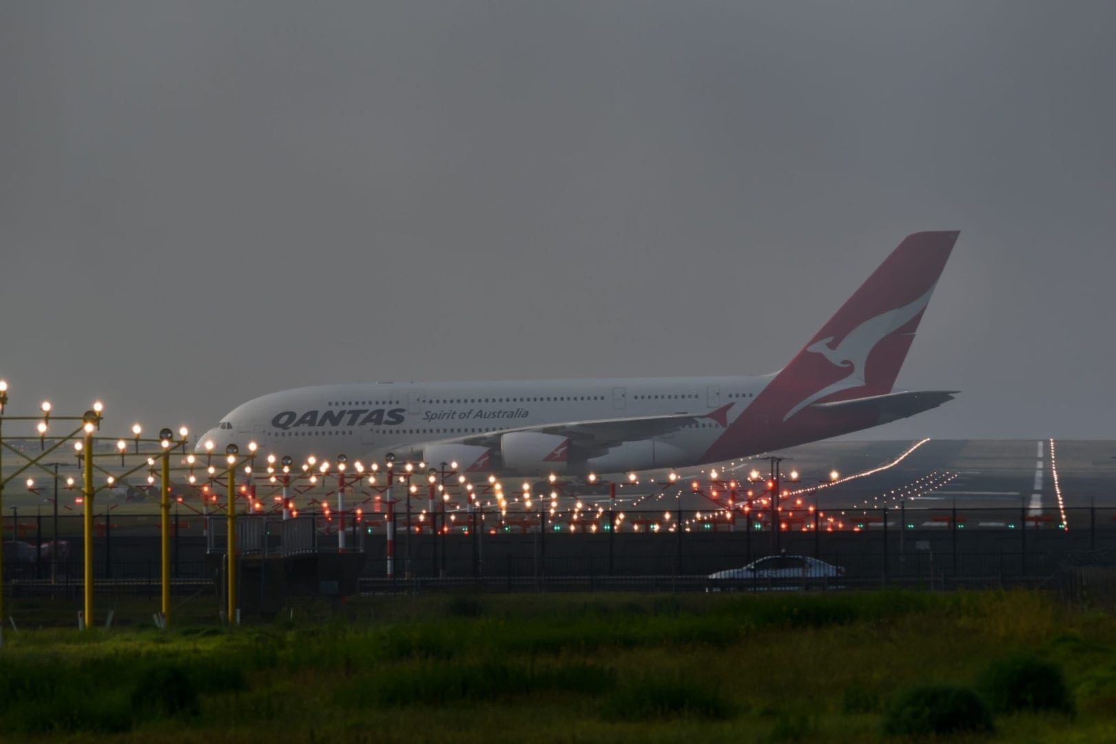 Tracing the evolution of airfield lighting structures | Pollite