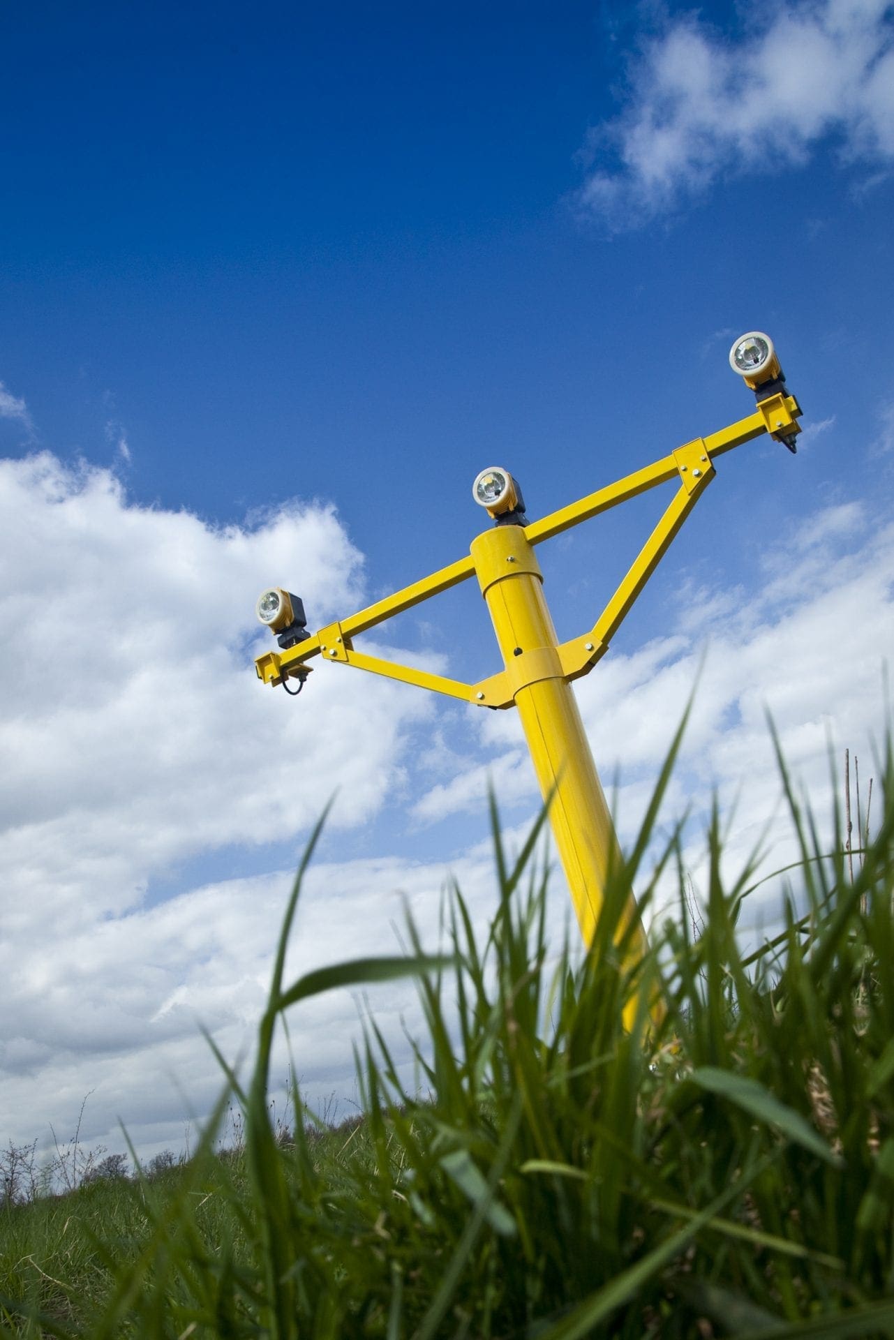 Frangible Approach Masts - Pollite - UK manufactured