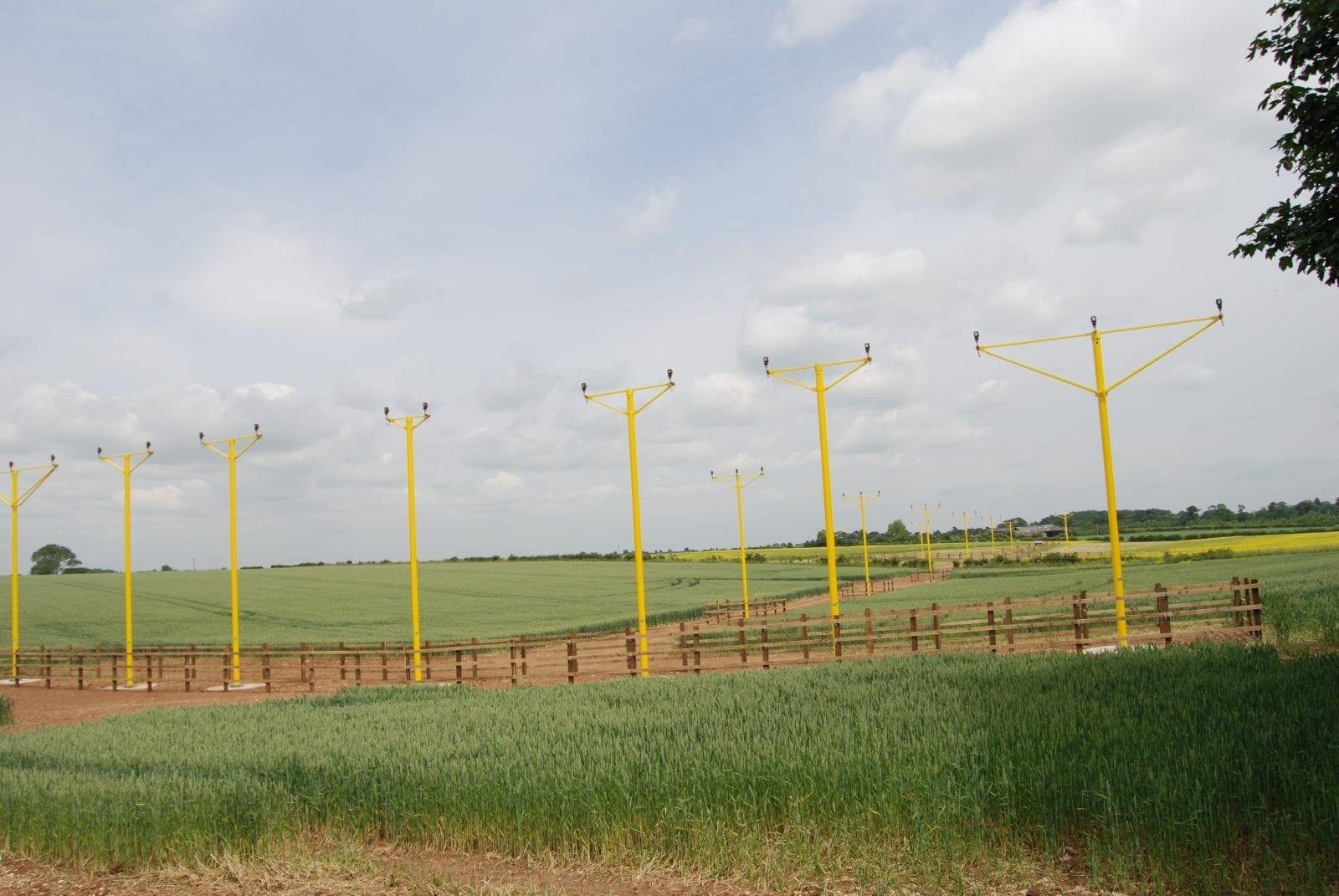 Frangible Approach Masts - Pollite - UK manufactured