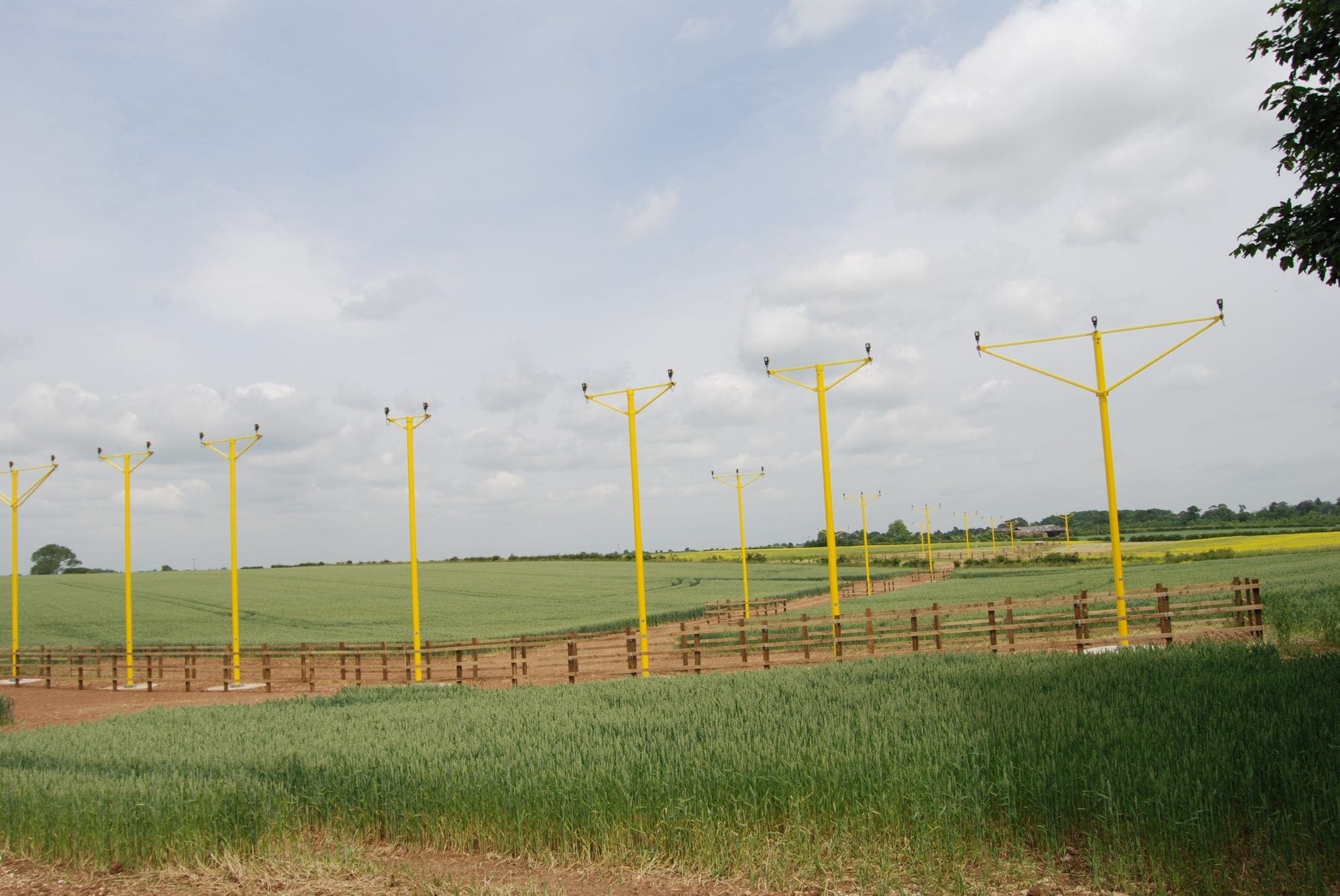 Frangible Approach Masts - Pollite - UK manufactured