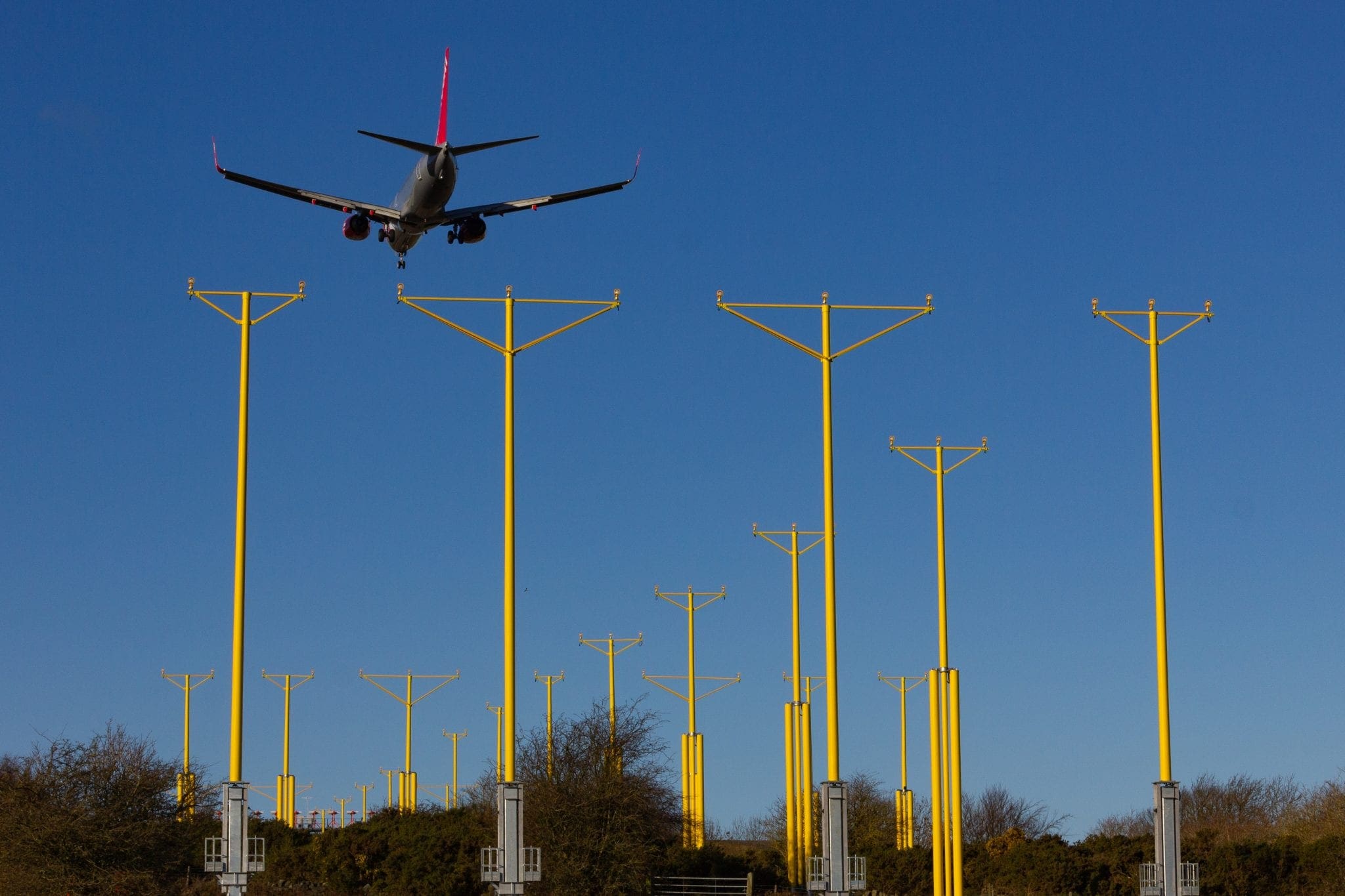 Frangible Approach Masts - Pollite - UK manufactured